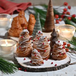 Croissant christmas tree